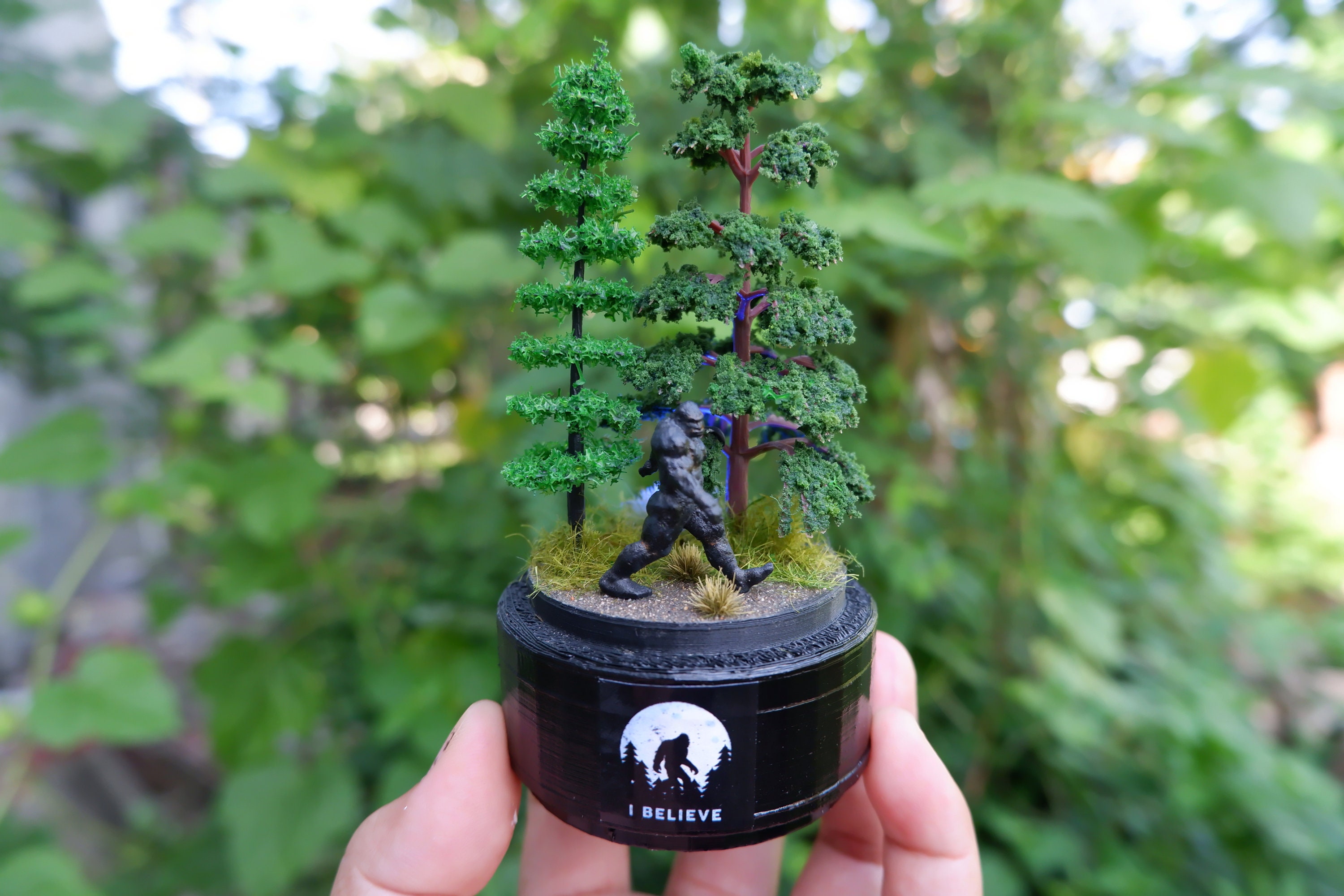 Glass Dome LED - Bigfoot Diorama - Legendary Race of Ape Men- I Want to ...