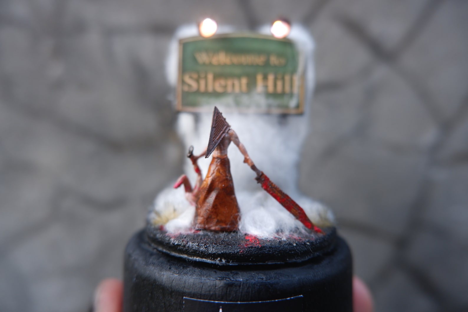 Pyramid Head LED Lamp Glass Dome Vers 1.0 - Welcome to Silent Hill ...