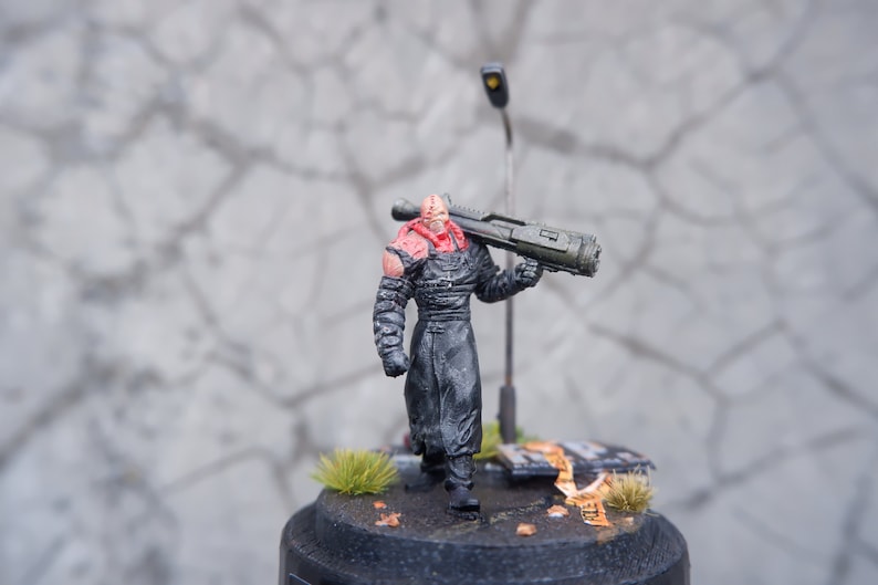 Nemesis Bio Hazard Diorama - Mini Diorama Zombie - T Virus - Movie ...