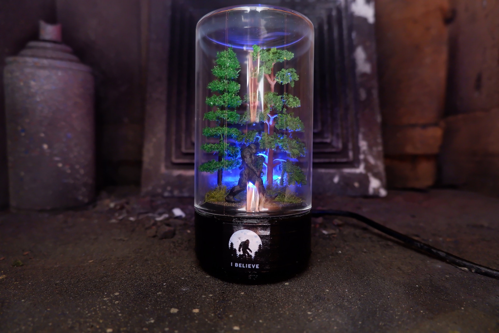 Glass Dome LED - Bigfoot Diorama - Legendary Race of Ape Men- I Want to ...