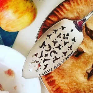 Stamped Silverplate Pie Server Holiday Servingware Cake Server Slice of ...