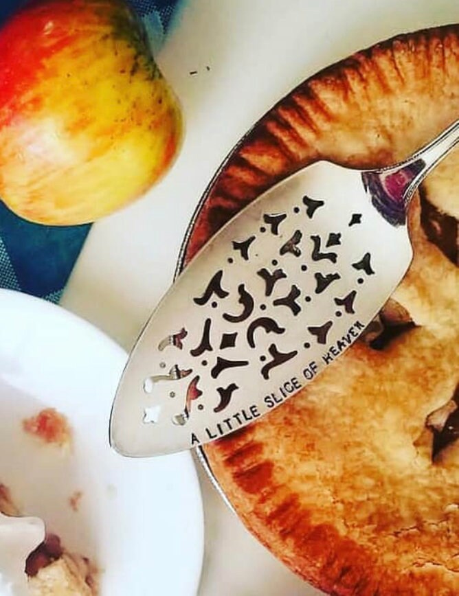 Stamped Silverplate Pie Server Holiday Servingware Cake Server Slice of ...