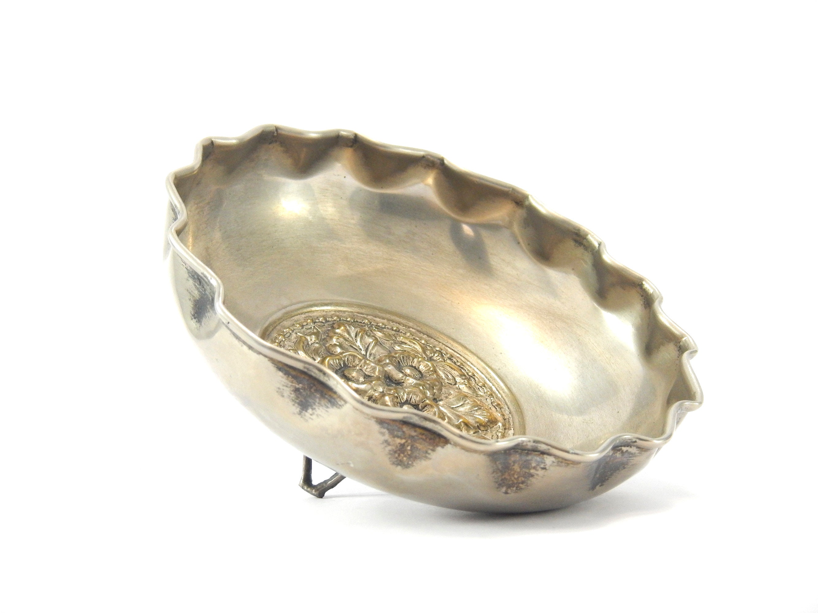 Vintage silver plated bowl with floral decoration. | Etsy