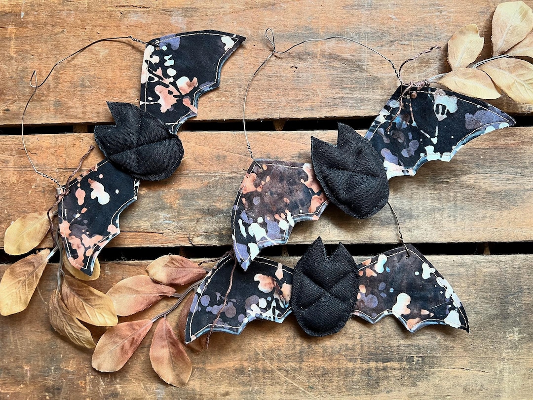 Batik and Linen Bat Hangers, Set of 3 Bats, Halloween Decor - Etsy