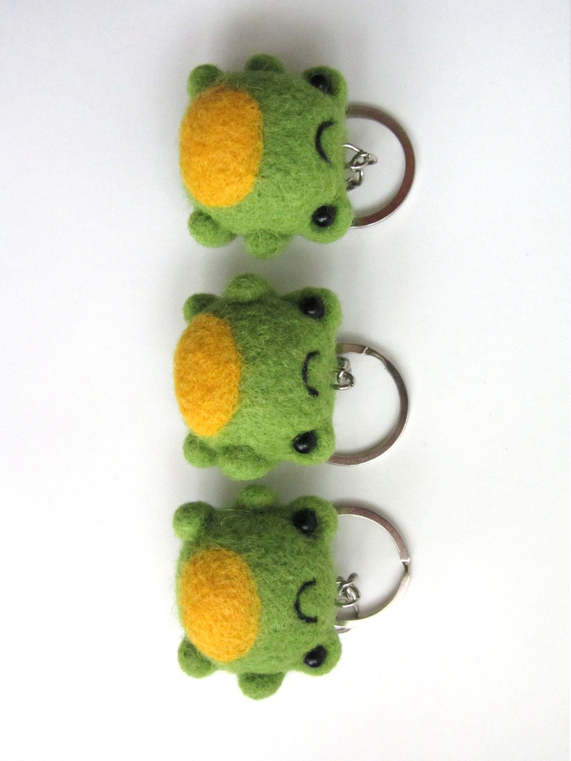 Little Cute Kawaii Frog keychain Needle Felted Frog Keyring. | Etsy