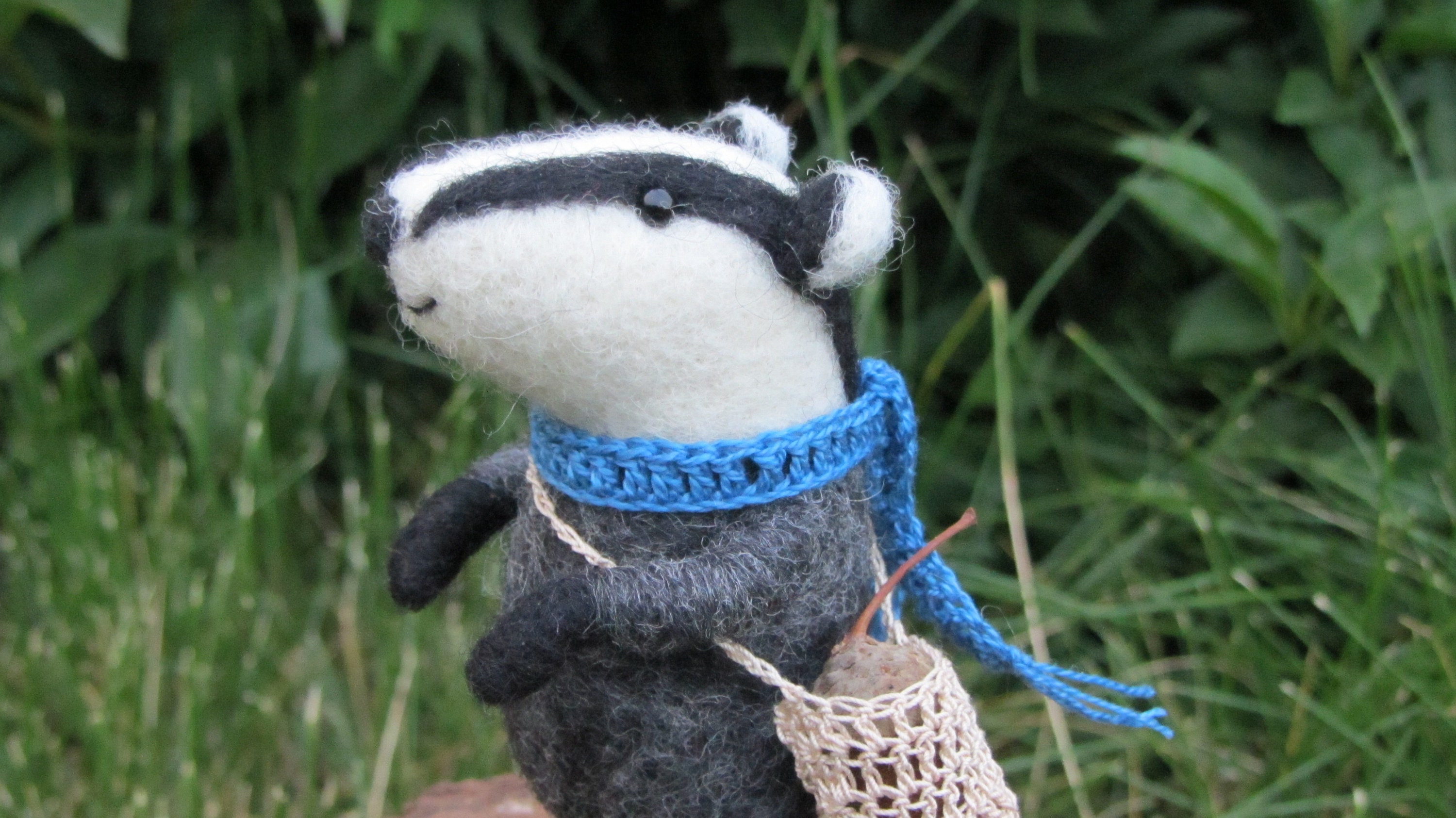 Needle Felted Badger With Scarf Bag and Acorn. Felted Toy. | Etsy