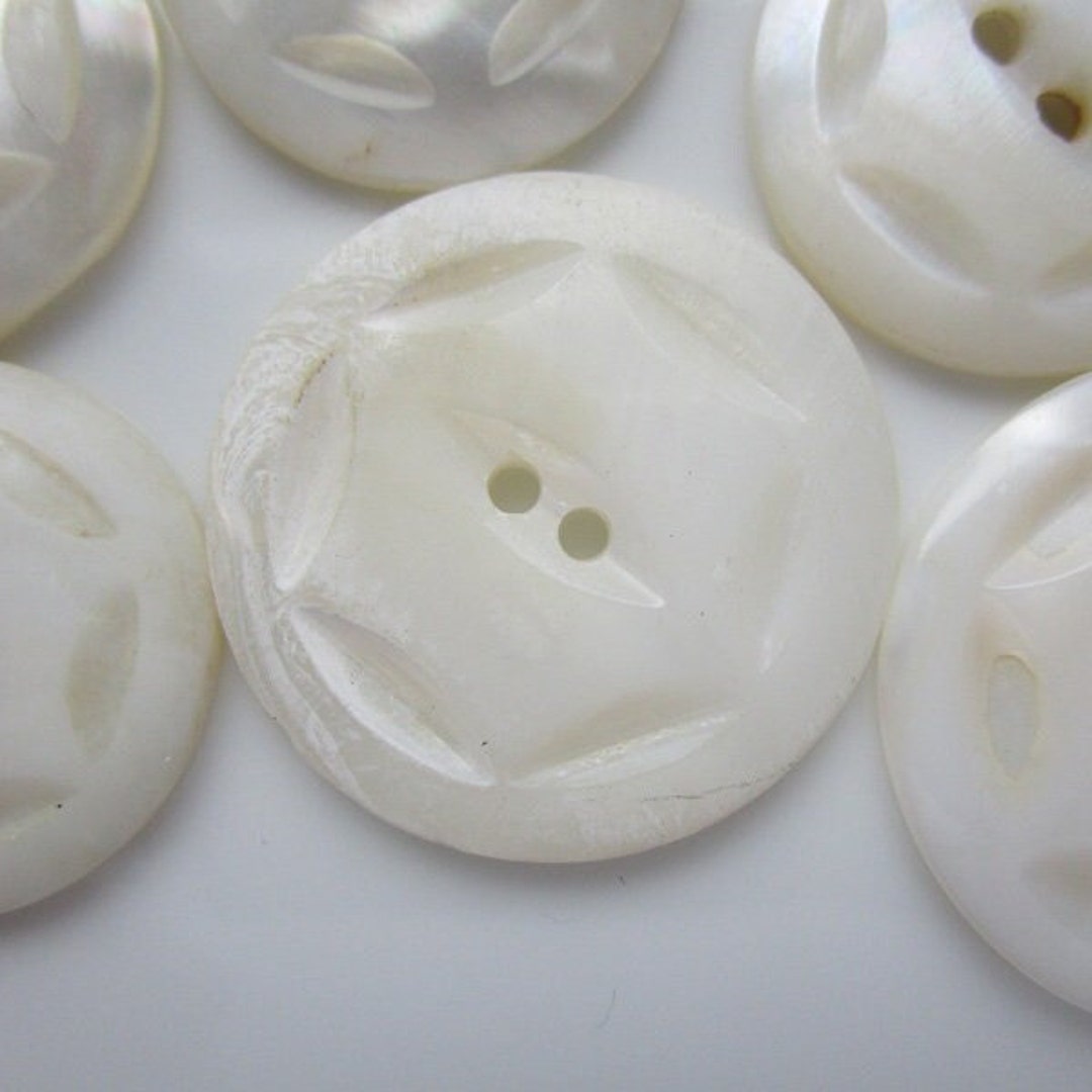 9 Vintage White Mother-of-pearl Buttons, Carved Six-point Star, 24mm to ...