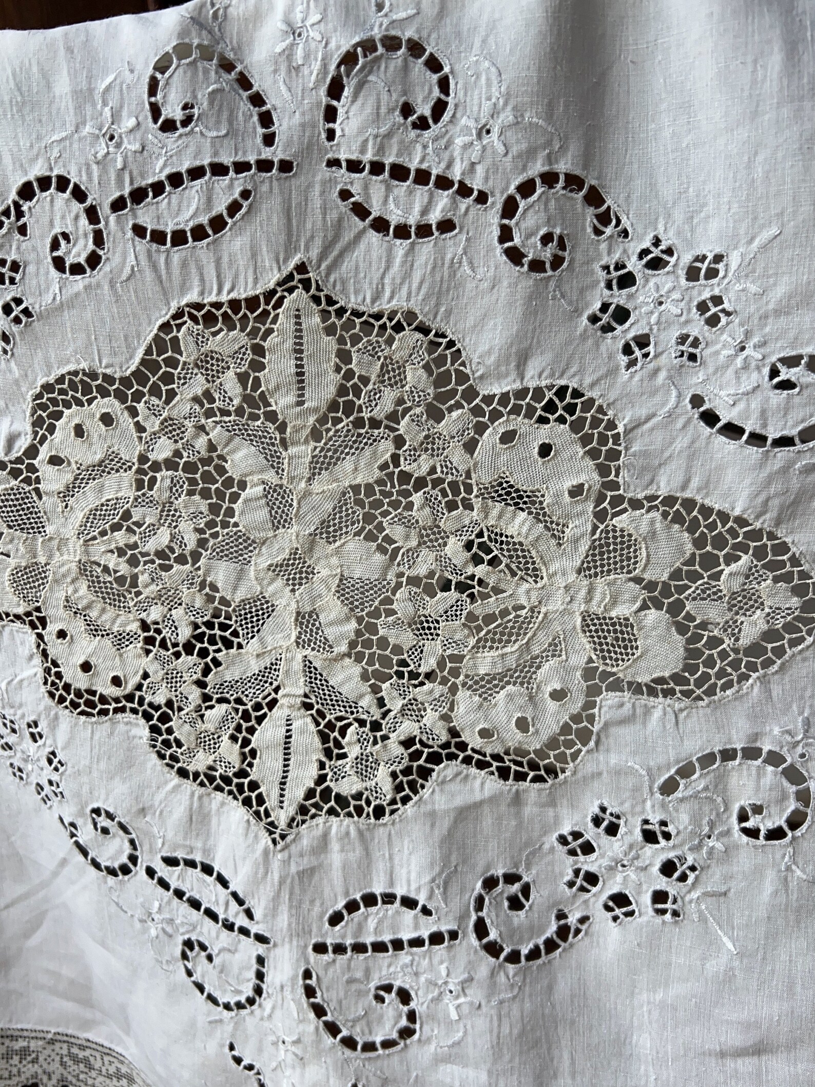 Antique Heirloom Linen Sheet Set, White Embroidered Lace Sheet and 2 ...