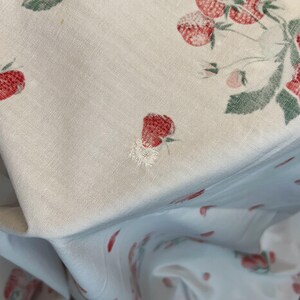 Vintage Strawberry Tablecloth, 1950s Table Linens - Etsy