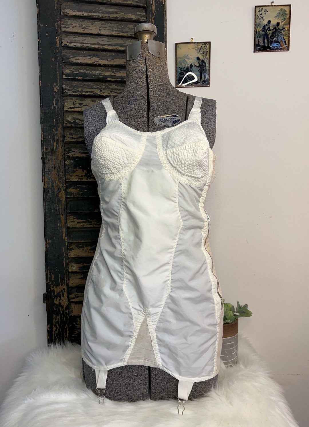 Vintage Pinup Bullet Bra Shapewar; Full Girdle With Garter Suspenders ...