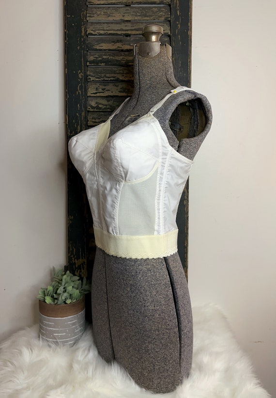 Vintage longline white bra by Exquisite Form, 36B - Gem