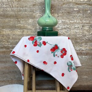 Vintage Strawberry Tablecloth, 1950s Table Linens - Etsy