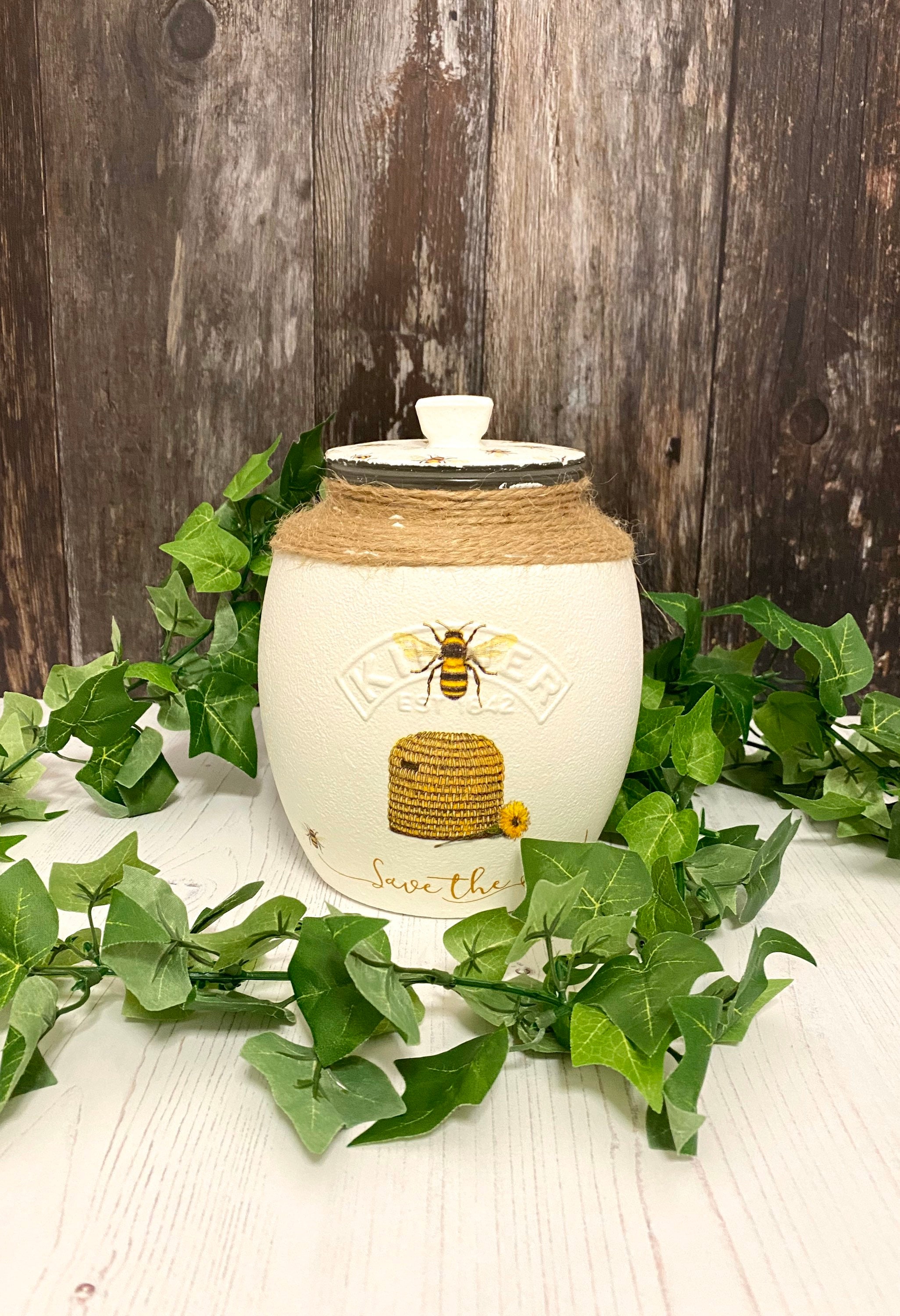 Beehive Cookie Jar for sale | Only 3 left at -70%