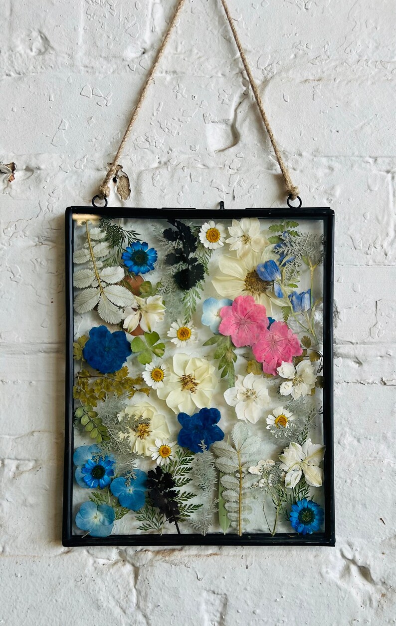Floating Metal Frame With Pressed Dried Flowers - Etsy