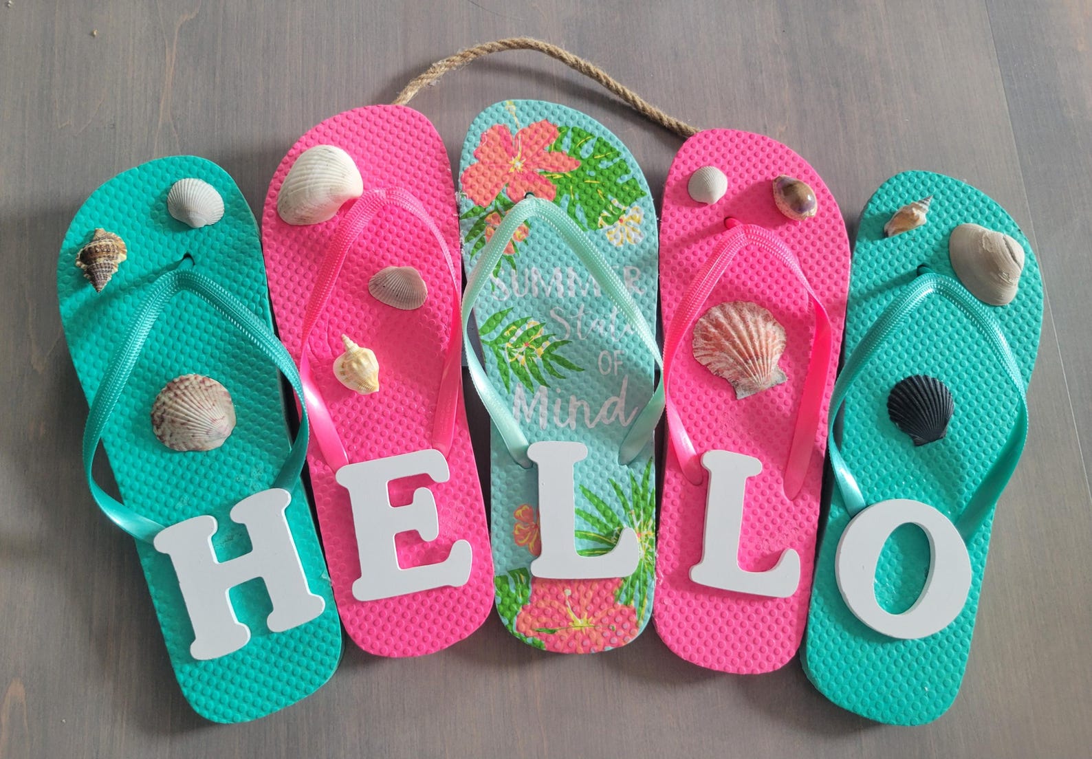 HELLO Flip Flop Wreath - Etsy