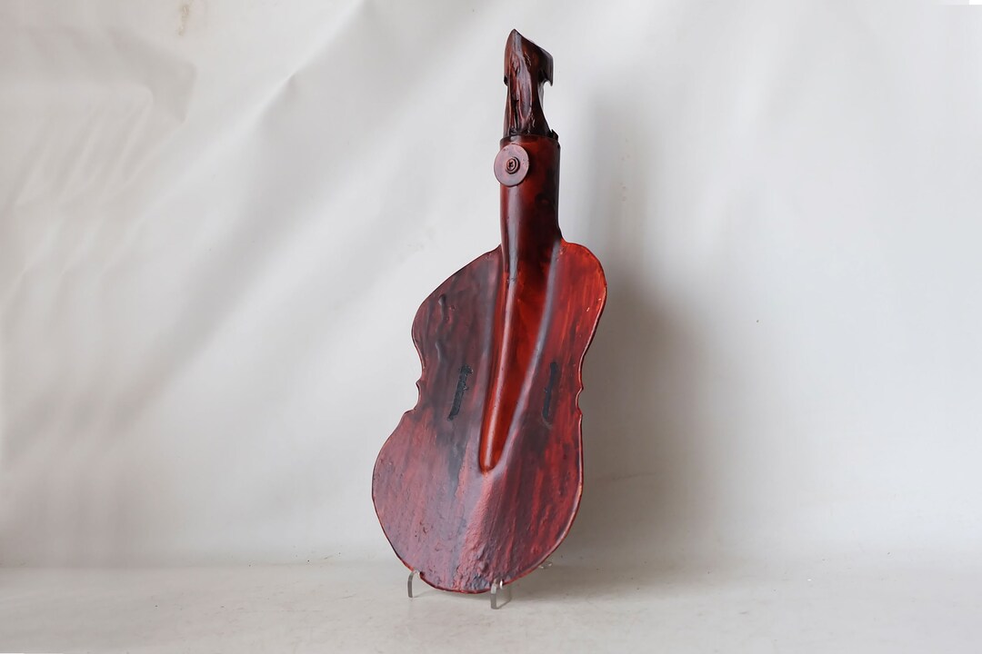 Bonne Ten Kate - Dutch 'scrapyard Art' Artist - Violin Sculpture Made ...