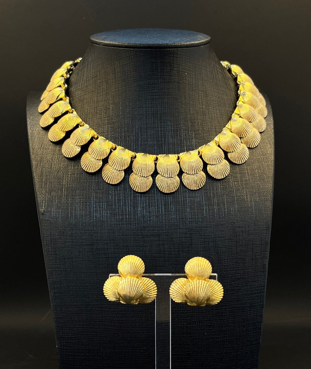 Rare 1976-1978 Mimi Di Niscemi Double Scallop Shell Choker Necklace and ...