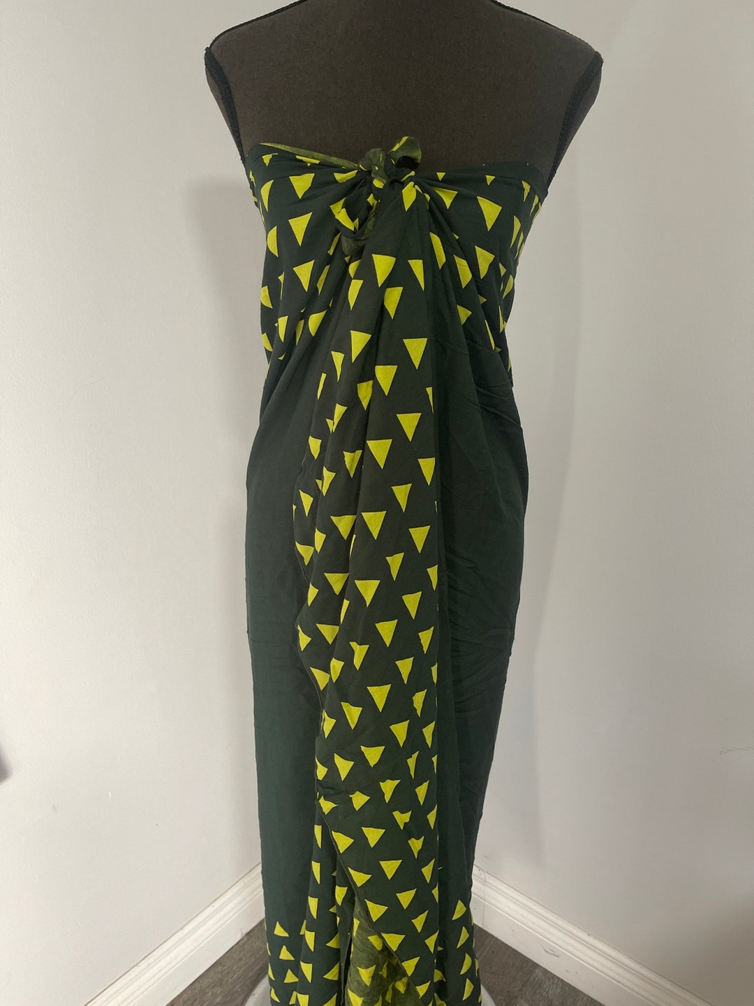 NEW! LIMITED!! Rayon Green With Lime Green Mauna Tattoo Tribal Pareo ...