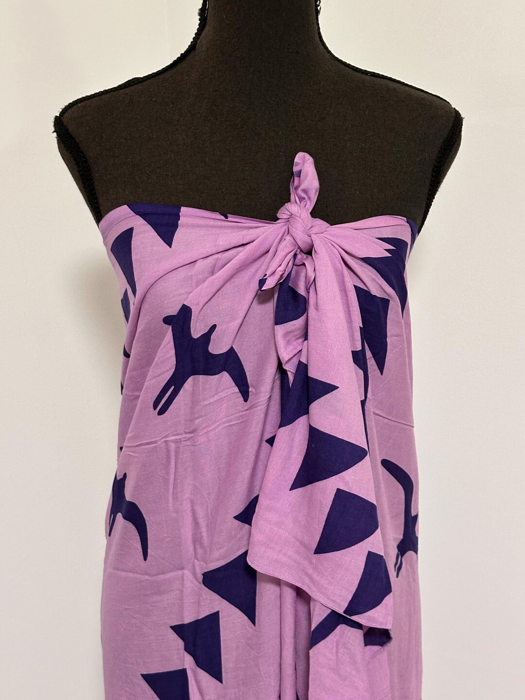 NEW! Limited Rayon Purple Iwa Bird Triangle Tribal on Lavender Hawaiian ...
