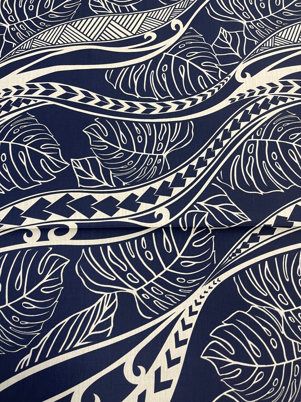 Hawaiian Print Navy Blue With White Monstera Tribal by the Yard - Etsy