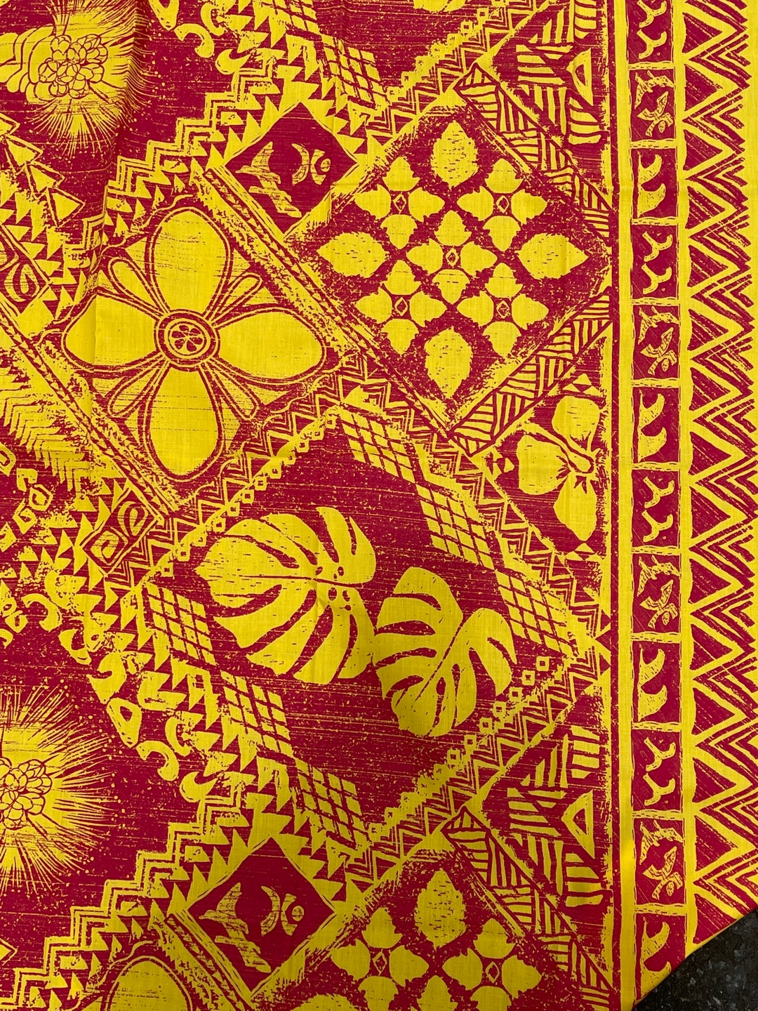 New! Red and Yellow Hawaiian Print Block Pattern Lehua Flower Hula ...