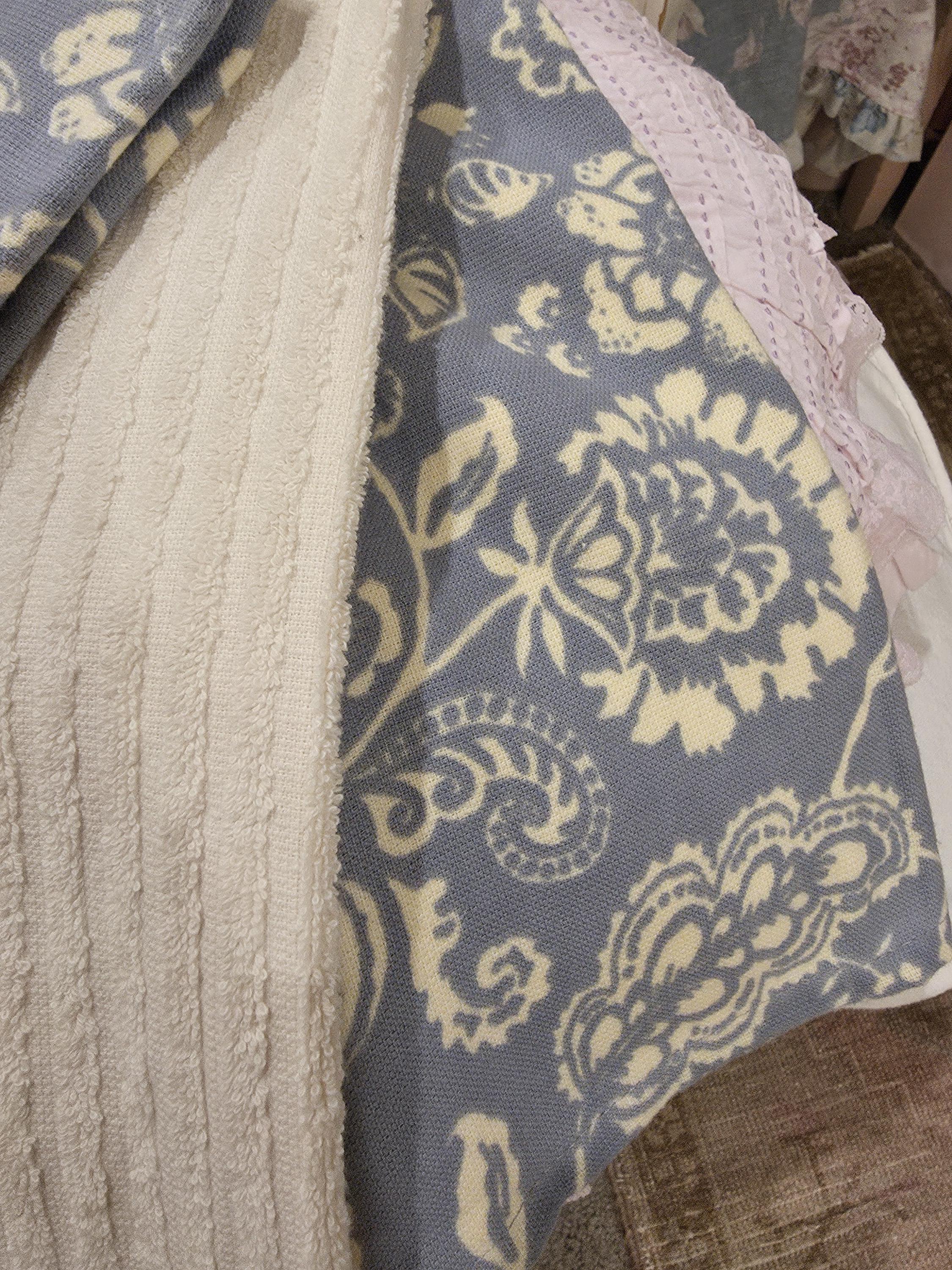 Set Three Shabby Chic Kitchen Towels Blue Antique White Rachel Ashwell ...