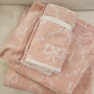 New Set Four Pastel Pink Bow Laura Ashley Towels Two Bath Towels Two ...