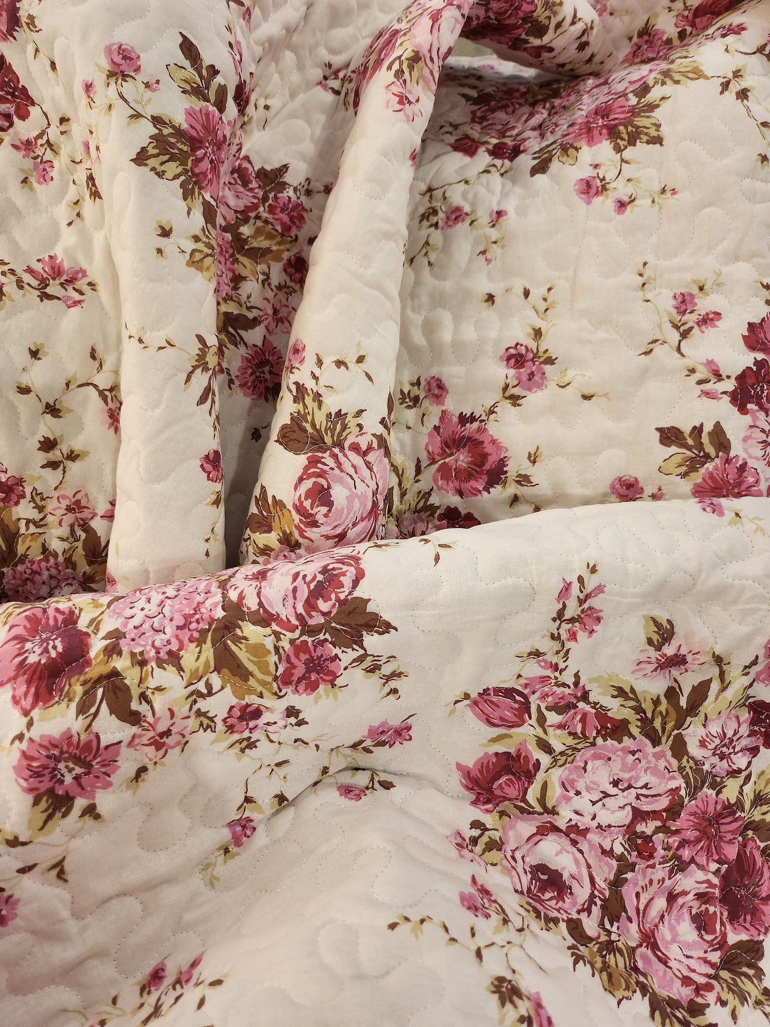 Shabby Chic King Quilt Set: Reversible Pink Floral Ruffle Shams - Etsy