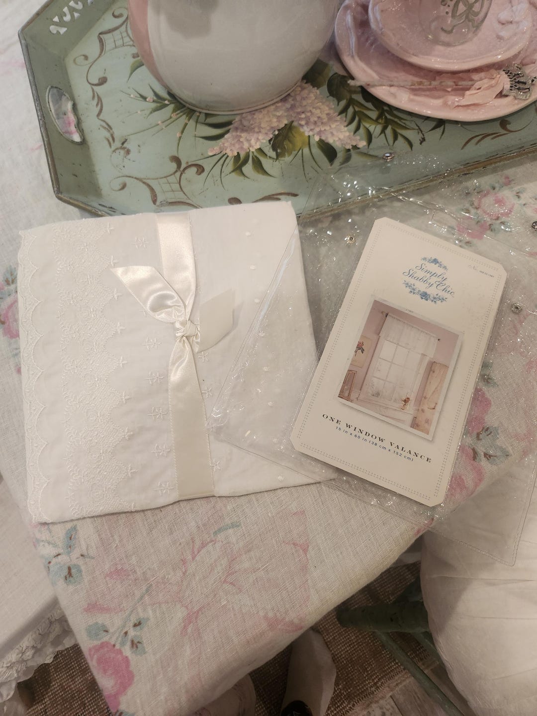 New Rare Simple Shabby Chic White Embroidered Valance Rachel Ashwell ...