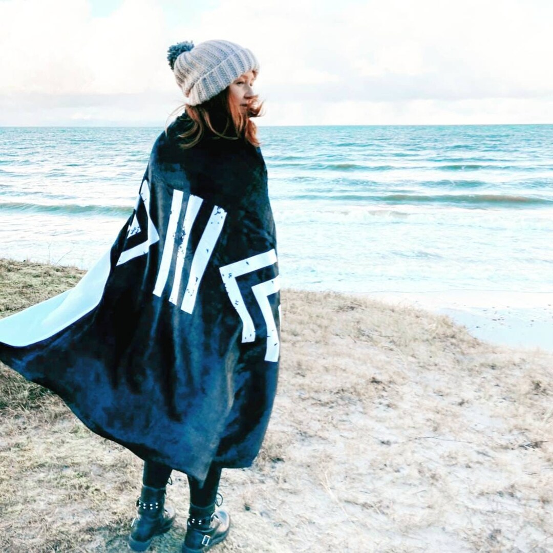 Black Ethnographic Latvian Throw Blanket LAIMAS SLOTIŅA, Traditional ...