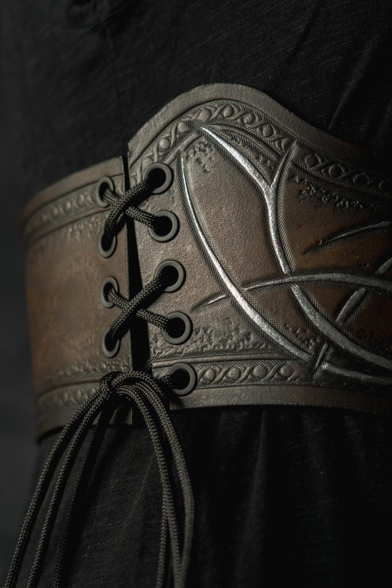 Dark Elven Belt With Labradorite Stone | Size L - Etsy