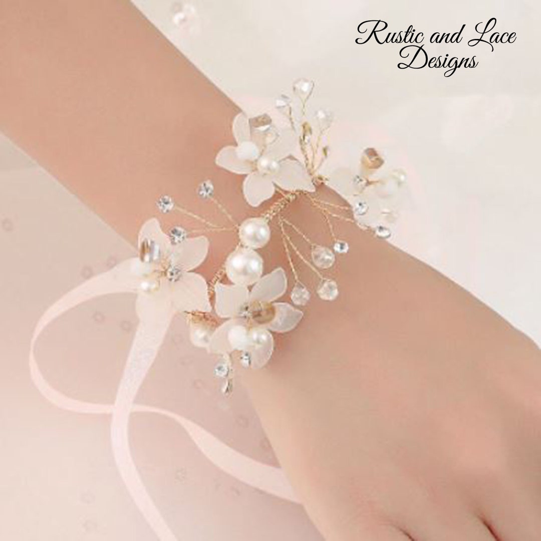 Dainty Flower Wrist Bracelet Corsage With White Flowers Clear - Etsy