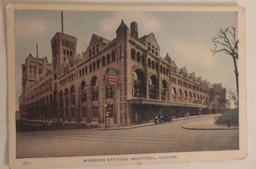 1940's Windsor Station, Montreal Canada Postcard - Vintage Postcard ...