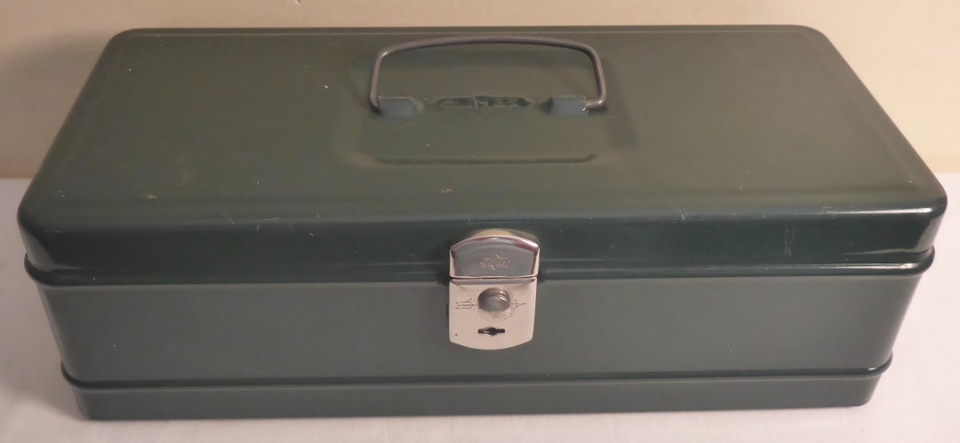 Vintage Climax Army Green Metal Tool Box - Vintage Climax Army Green ...