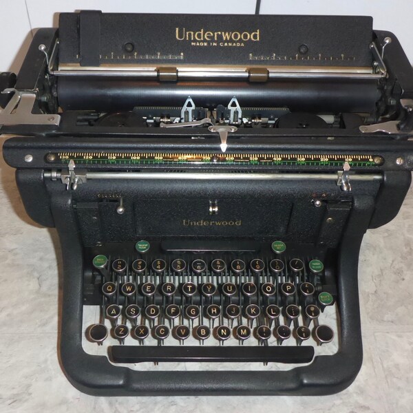 Underwood Typewriter - Etsy