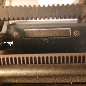 Antique Royal Typewriter - Early 1900's Typewriter - Antique Typewriter ...