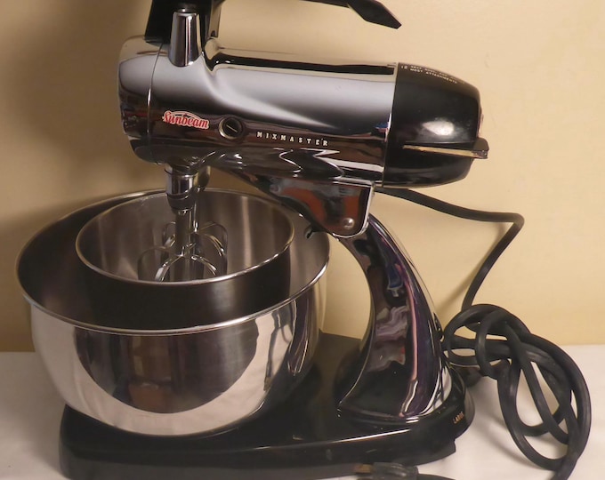 Vintage Chrome 12 Speed Sunbeam Stand Mixer With Beaters and 2 ...