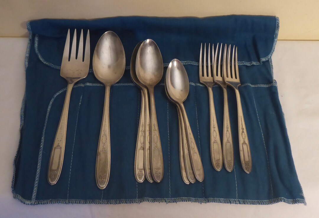 11 Pieces of Community Silver Plate Flatware Grosvenor Pattern (1921 ...