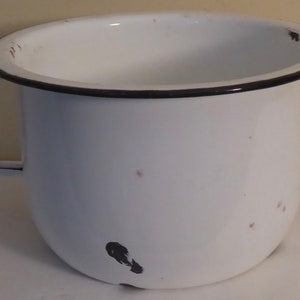 Vintage GSW OPAL Enamelware Chamber Pot Made in Canada - Vintage White ...