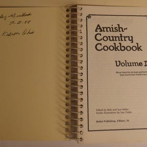 1986 Copy of Amish Country Cookbook Volume II Bethel Publishing Elkart ...