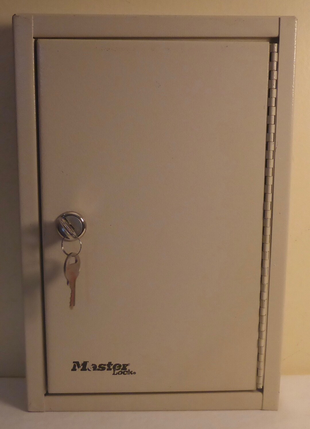 Vintage Locking Metal Master Lock Key Storage Box - Vintage Locking Key ...