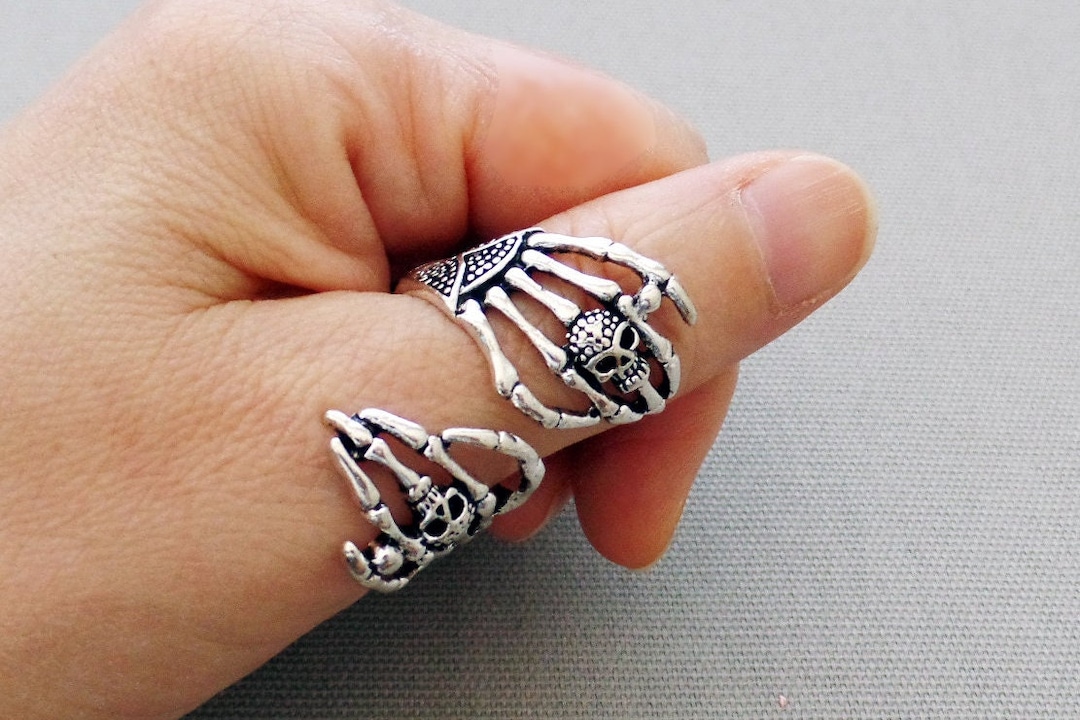 Skeleton Hand Statement Ring | Adjustableskeleton Hand Ring | Gothic ...