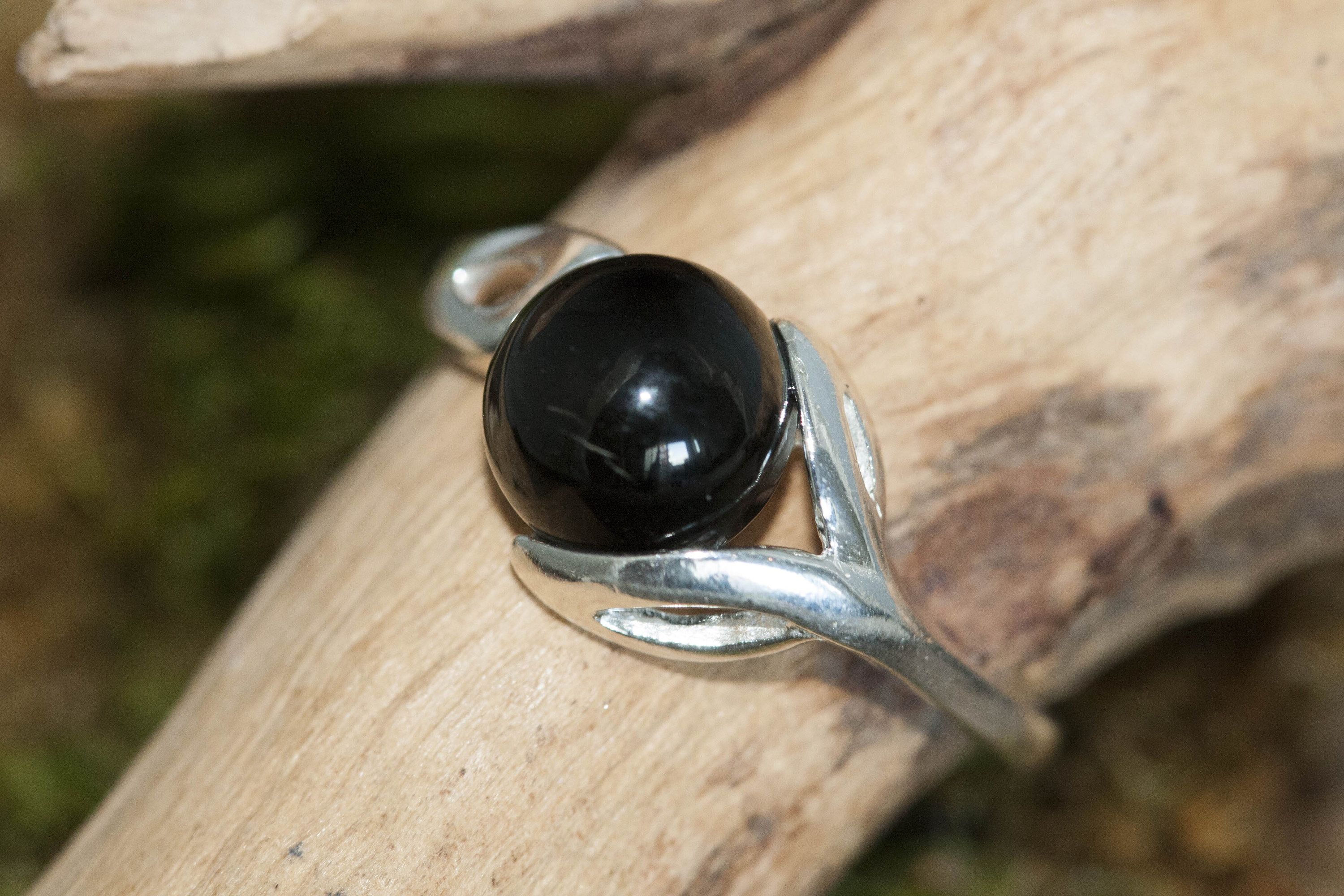 Splendid Whitby Jet ring. Sterling Silver Ring, Original British ...