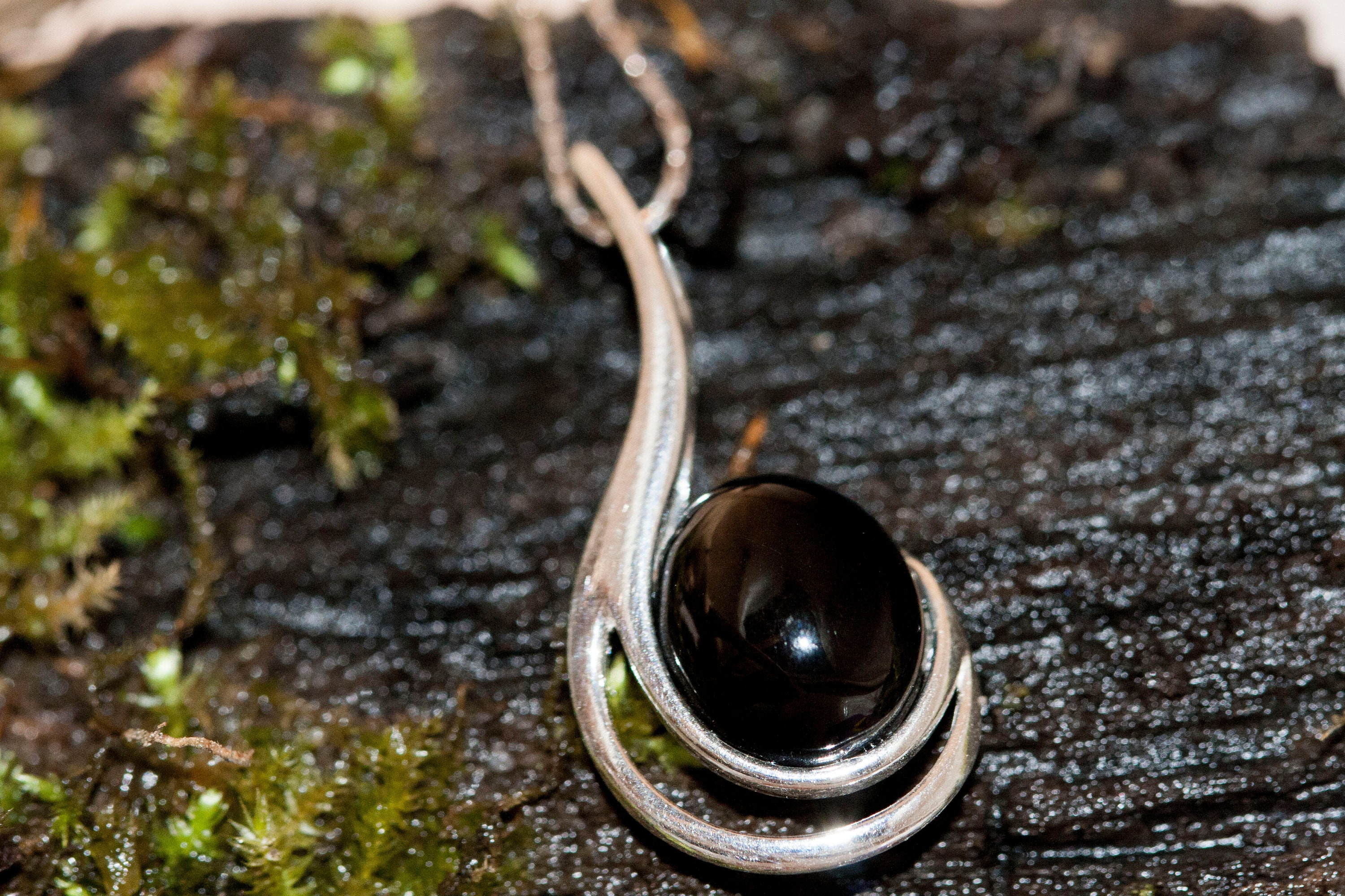 Stunning Whitby Jet Pendant. Sterling Silver Necklace, Original British ...