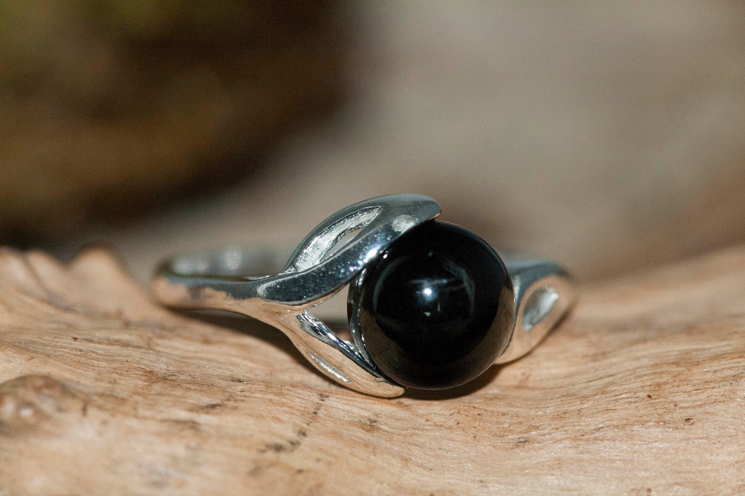 Splendid Whitby Jet ring. Sterling Silver Ring, Original British ...