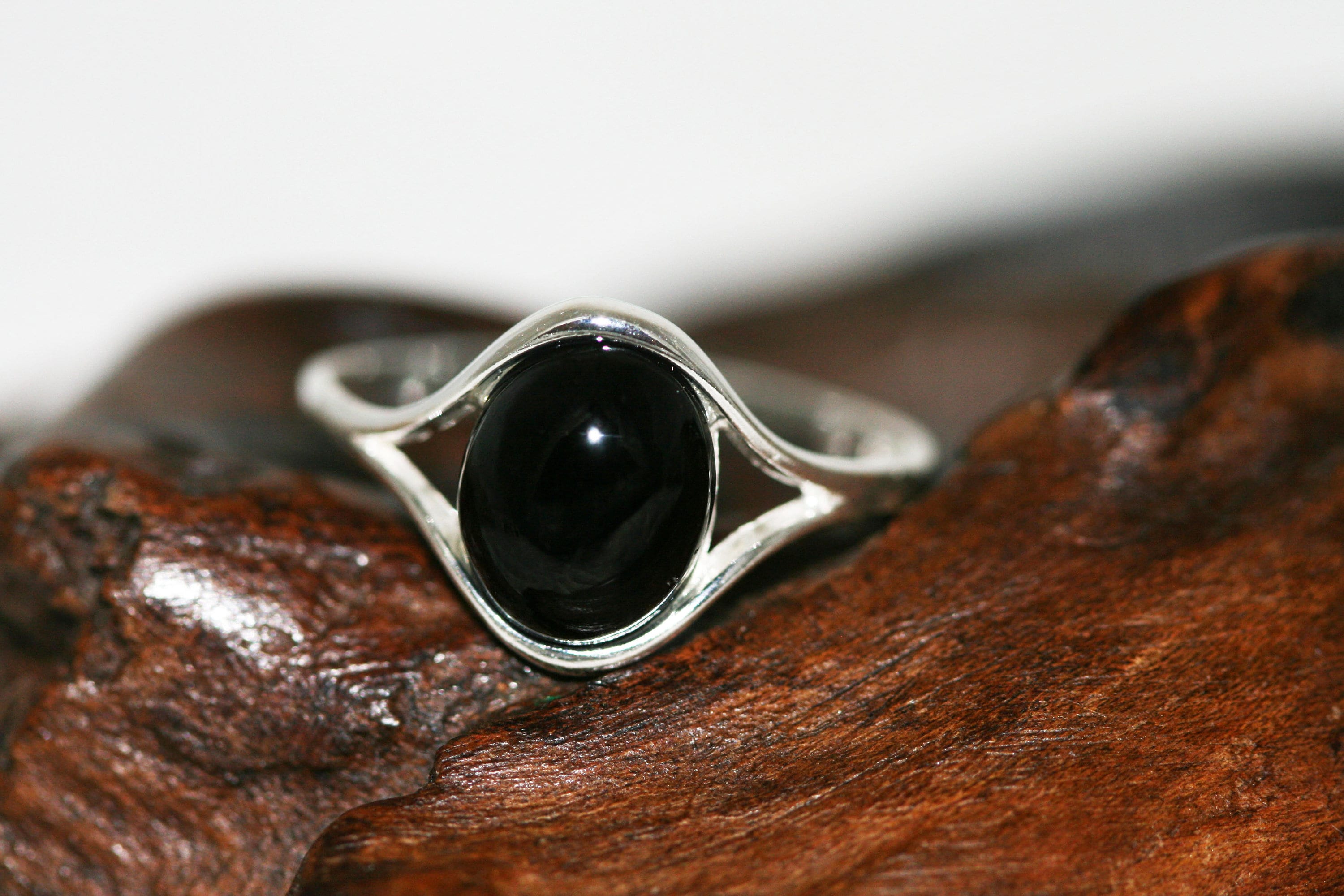 Splendid Whitby Jet ring. Sterling Silver Ring, Original British ...