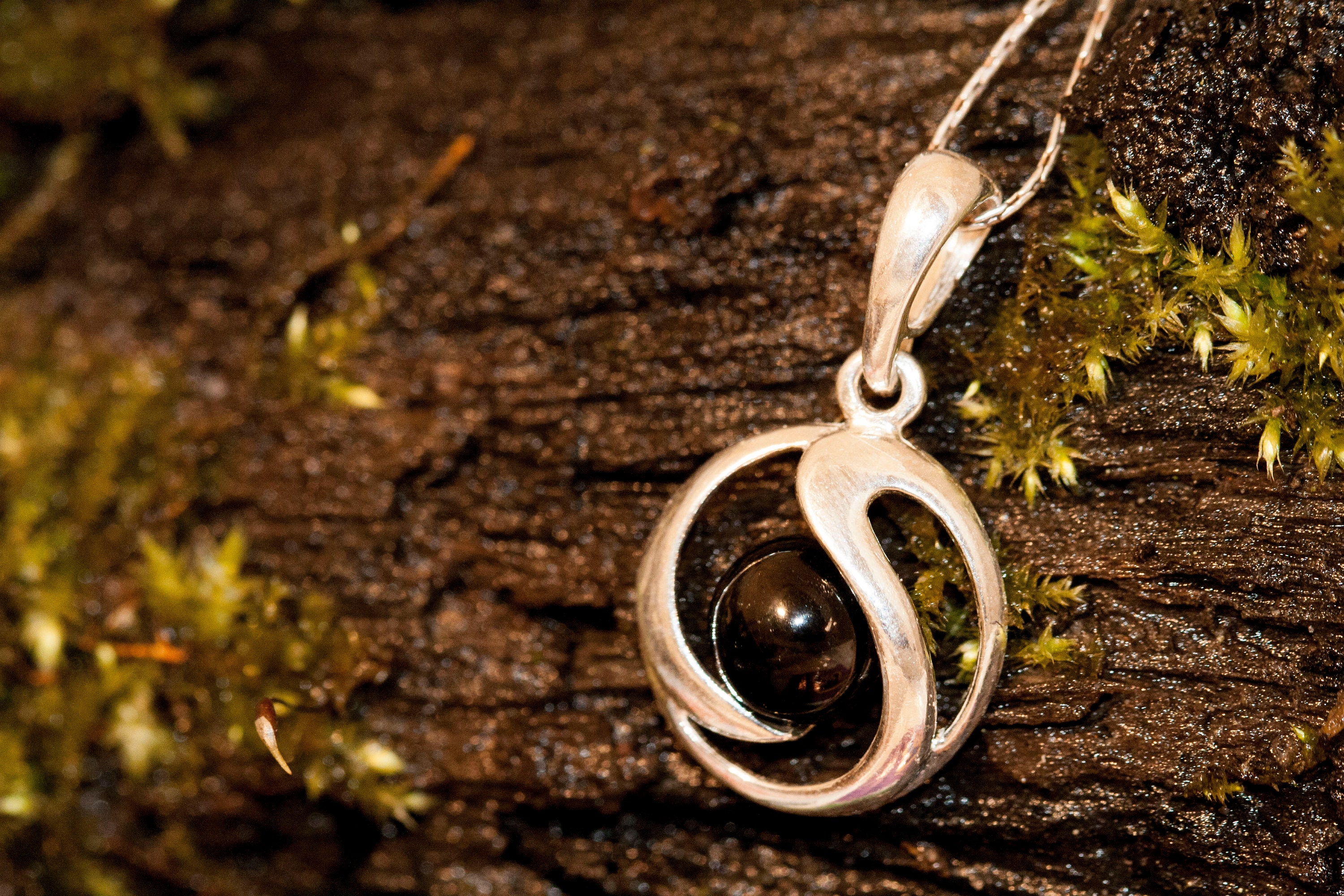 Stunning Whitby Jet Pendant. Sterling Silver Necklace, Original British ...