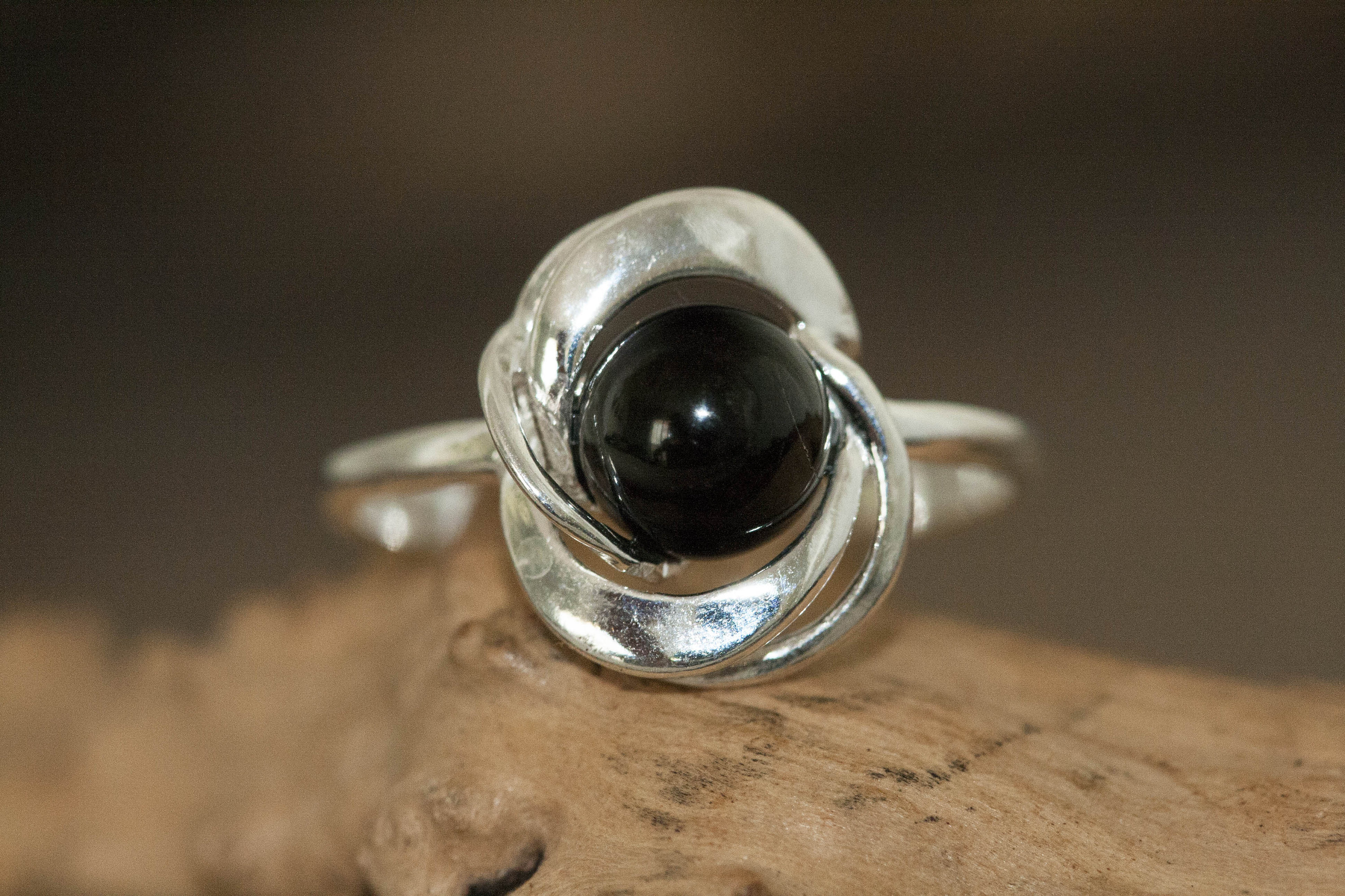 Splendid Whitby Jet ring. Sterling Silver Ring, Original British ...