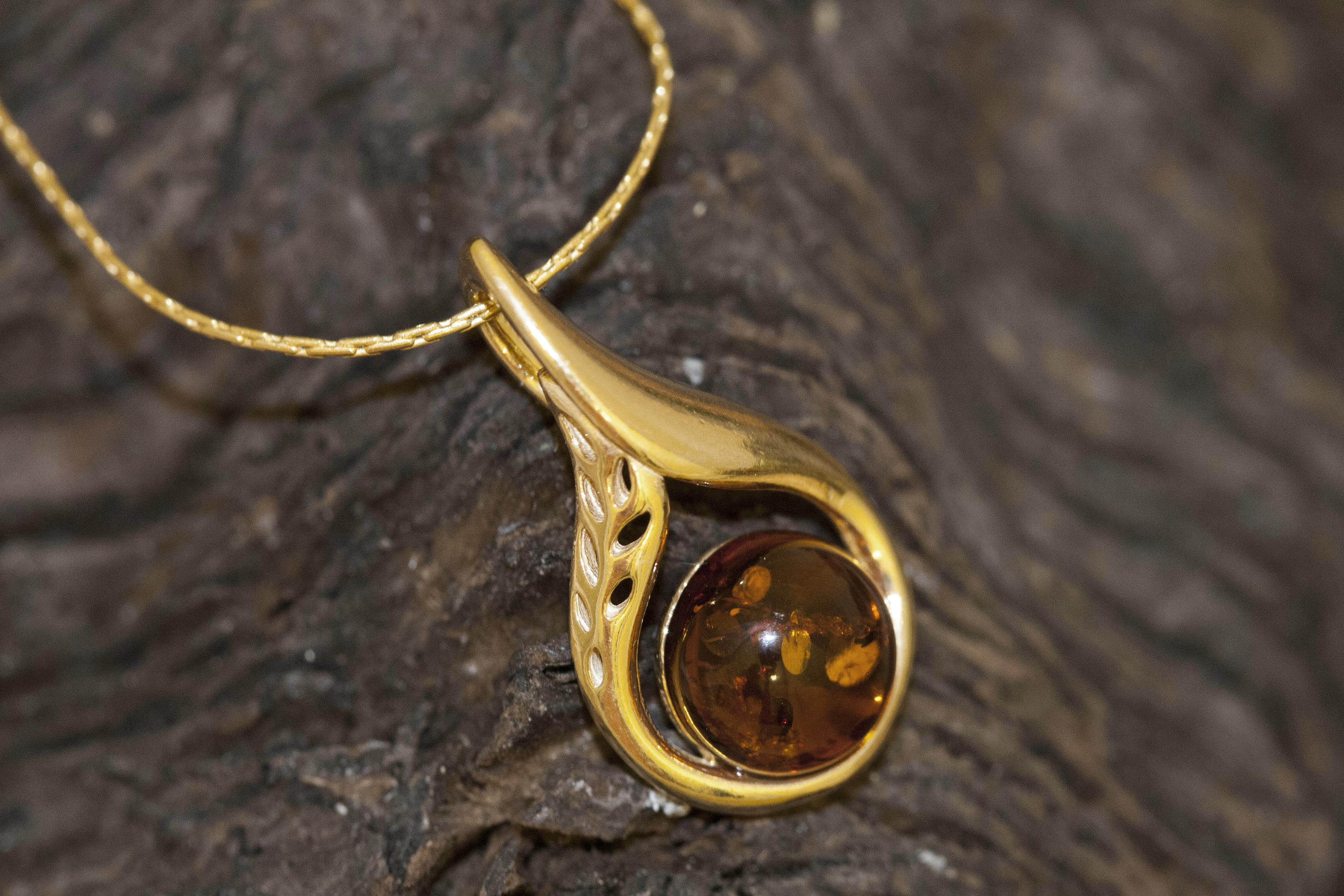 Amber & Gold. Baltic amber pendant, gold necklace. Perfect gift for her ...