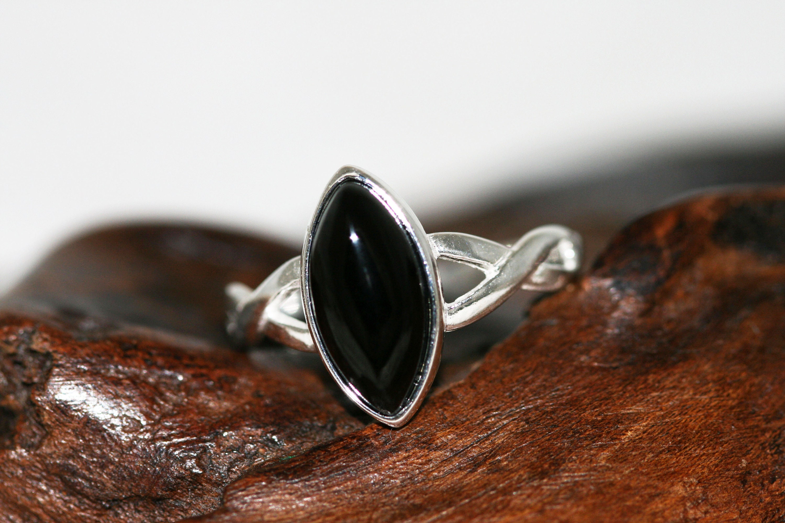 Splendid Whitby Jet ring. Sterling Silver Ring, Original British ...